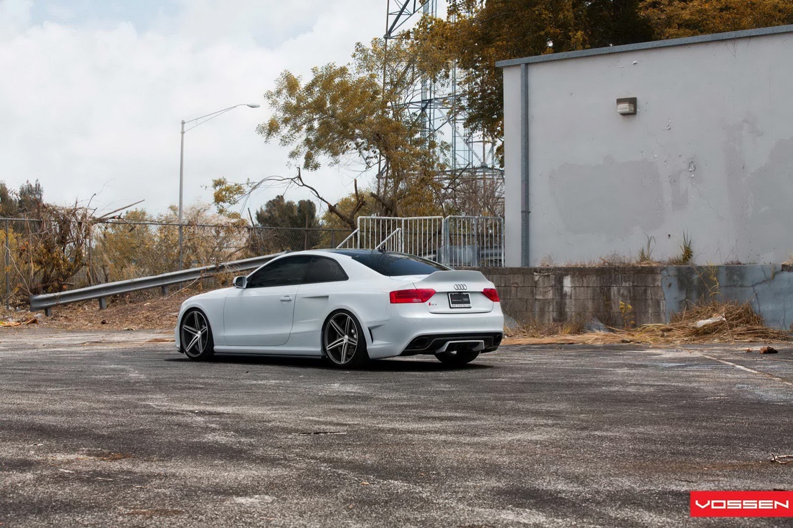 OSS Designs и тюнинг-ателье Vossen превратили Audi RS5 в "обозленного ...